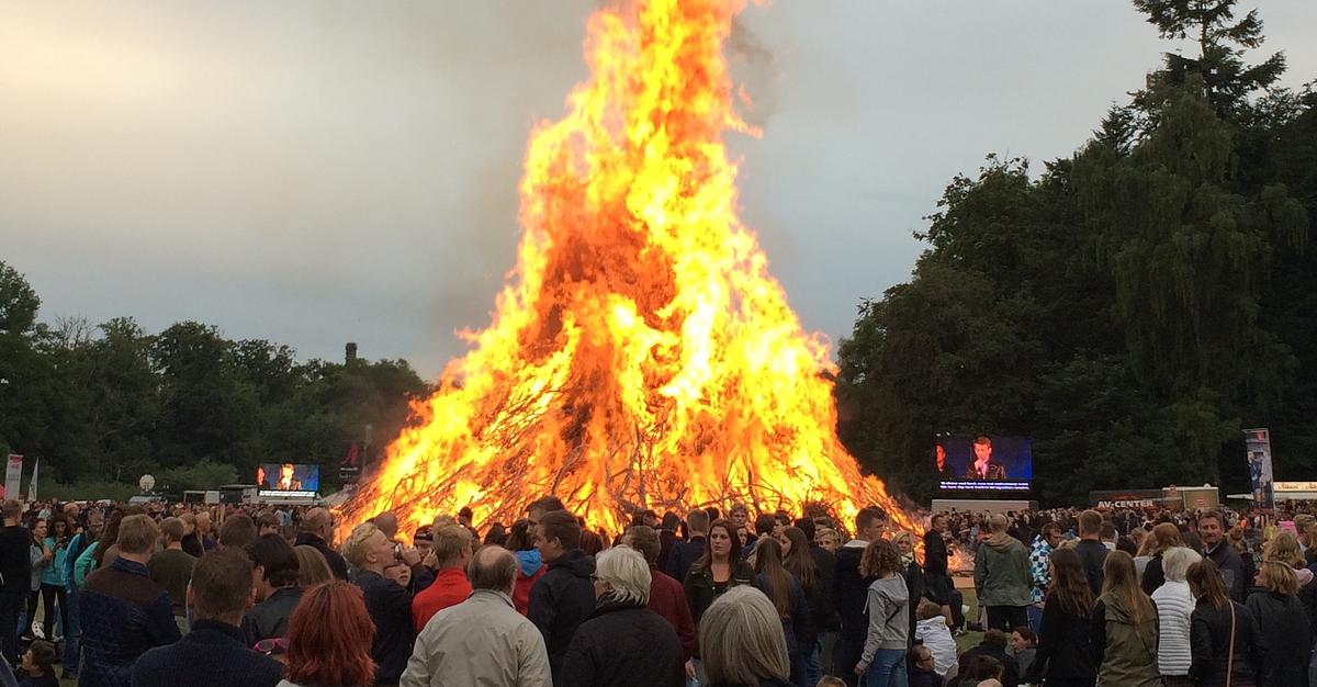 Her kan du høre båltaler sankthansaften - Danske Taler